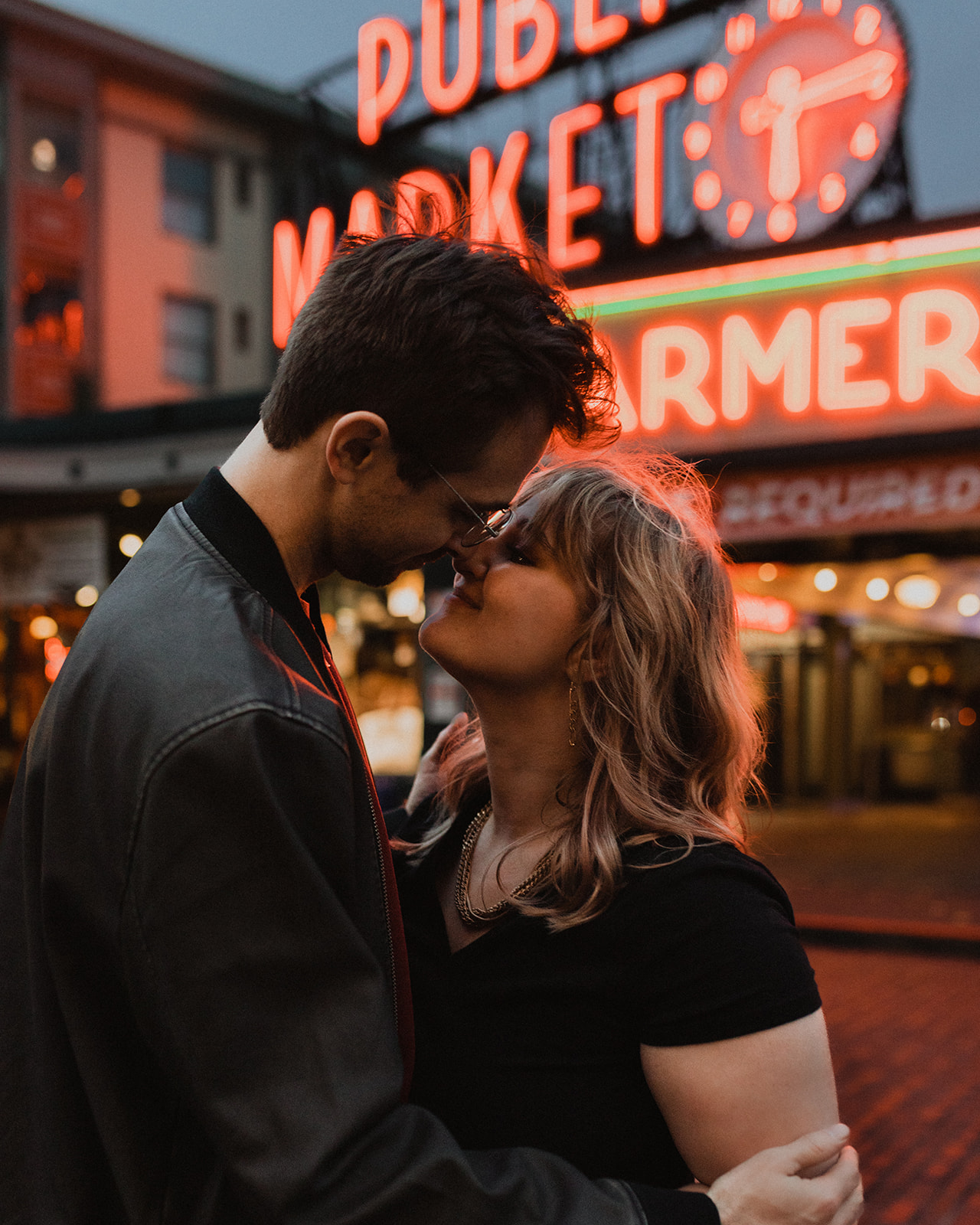 Pike Place Market Engagement - Alexandrae Photo - Revel in Your Rarity