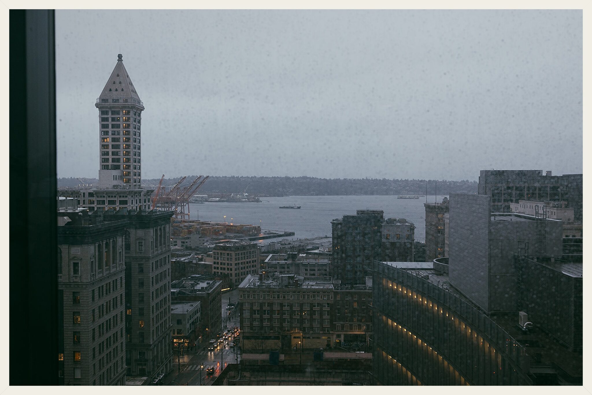 How to Plan a Courthouse Elopement in Downtown Seattle